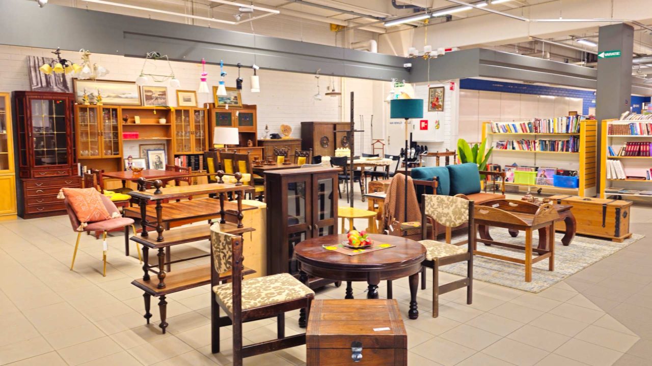 Itsepalvelukirpputori - Kirpputori Wanha Aatami, Kuusamo